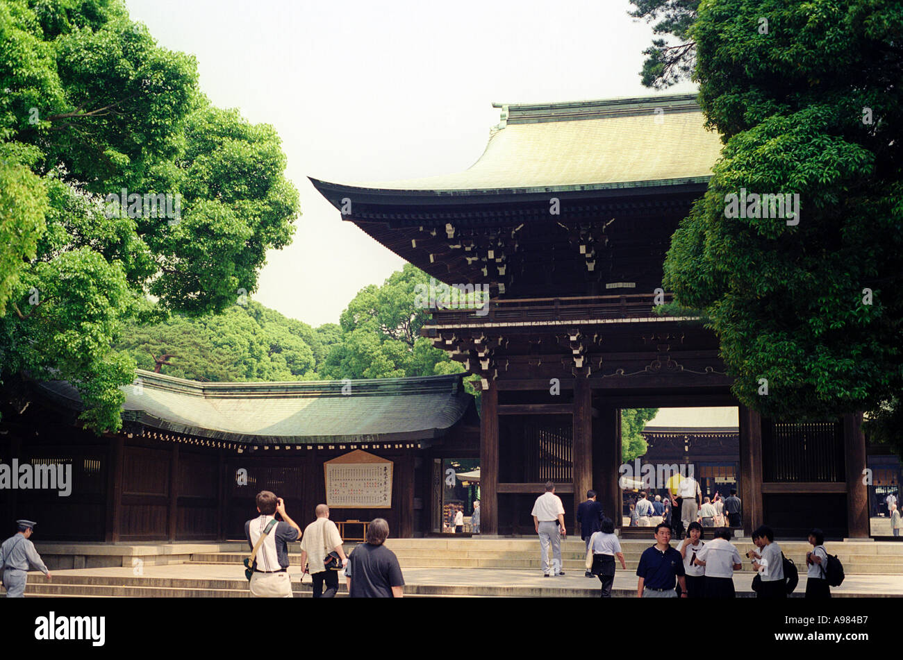 Japanese temple entrance hi-res stock photography and images - Alamy