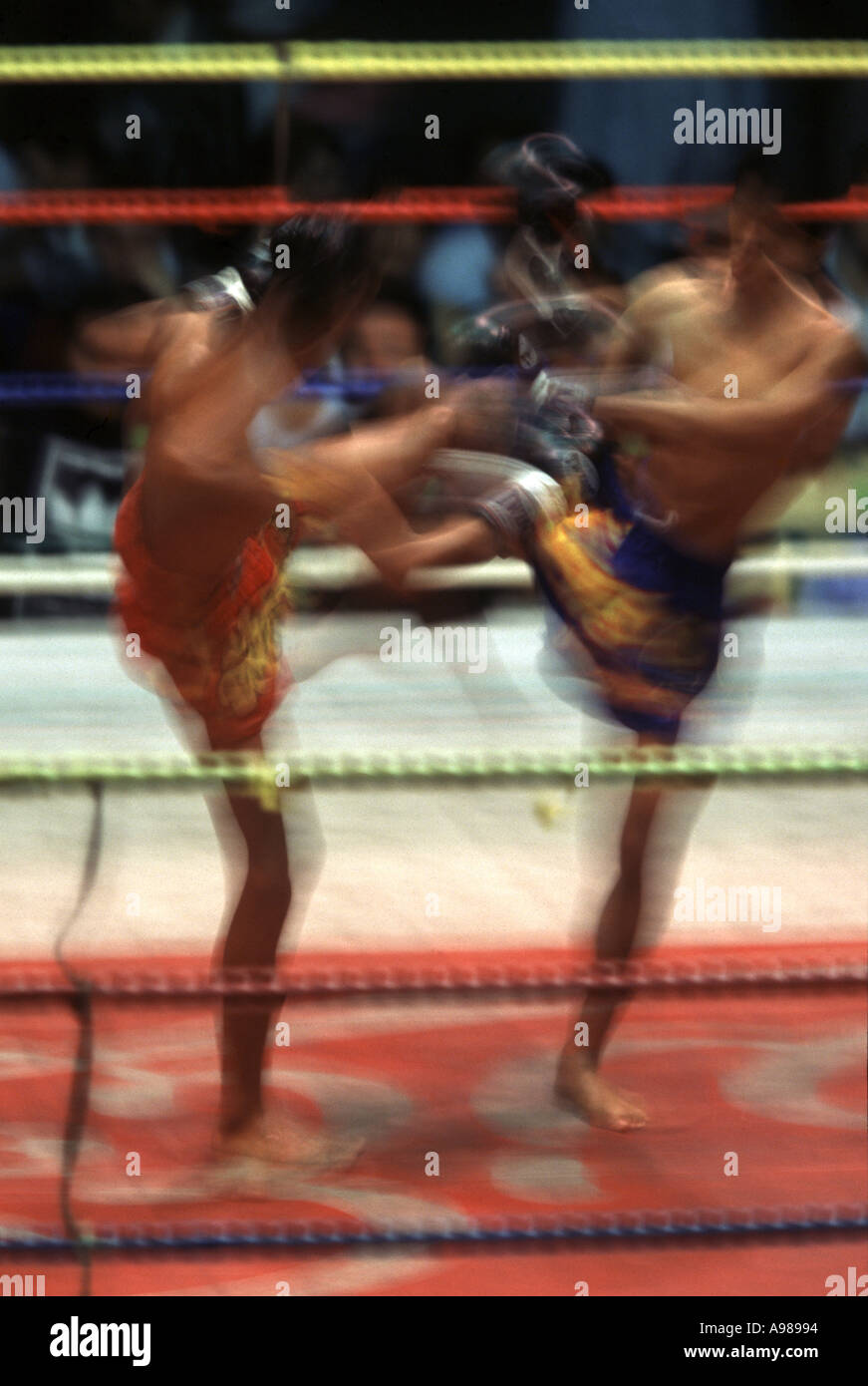 Thailand kickboxer hi-res stock photography and images - Alamy