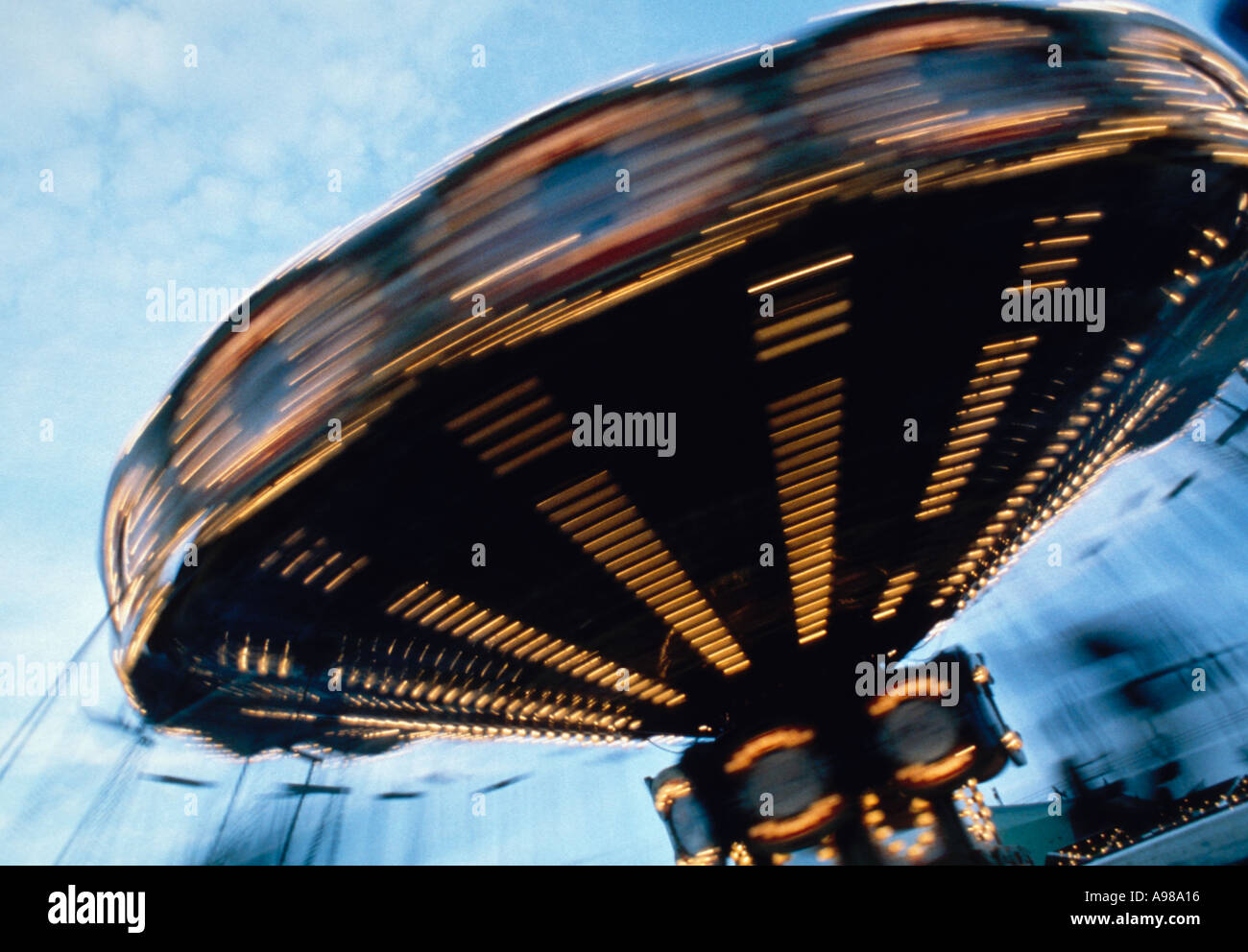 Spinning neon lights hi-res stock photography and images - Alamy