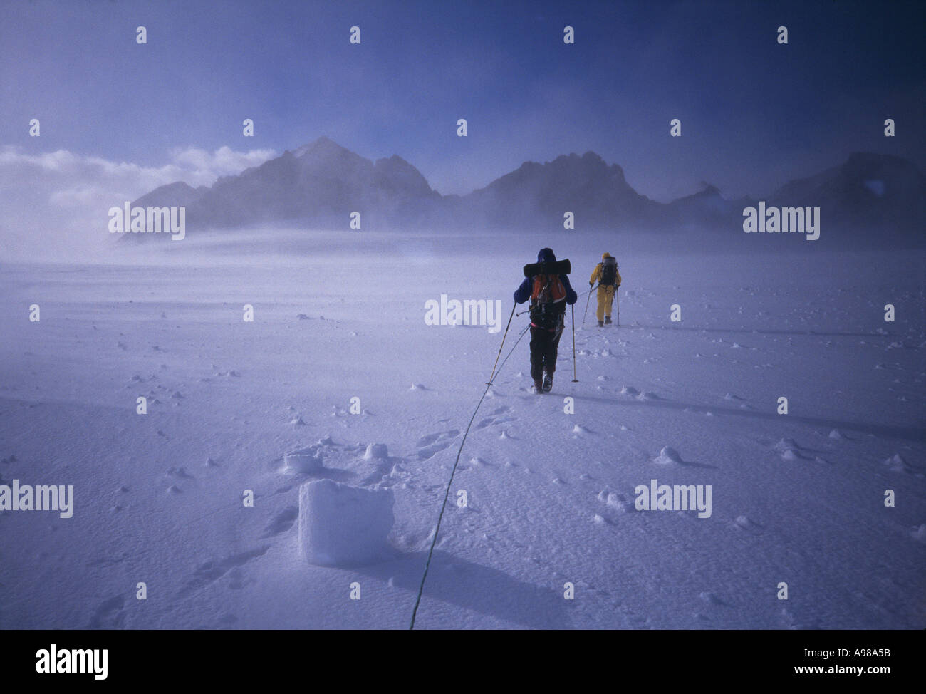 Shackleton traverse hi-res stock photography and images - Alamy