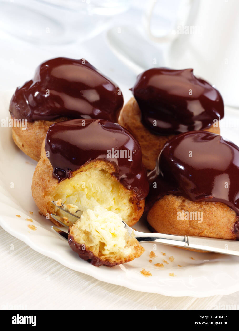Food photography profiteroles hi-res stock photography and images - Alamy