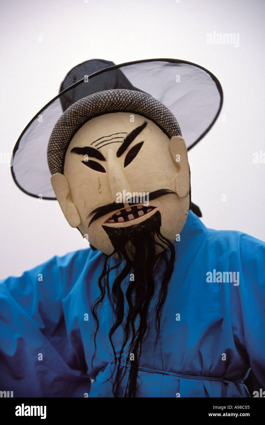 South korea mask dance festival hi-res stock photography and images - Alamy