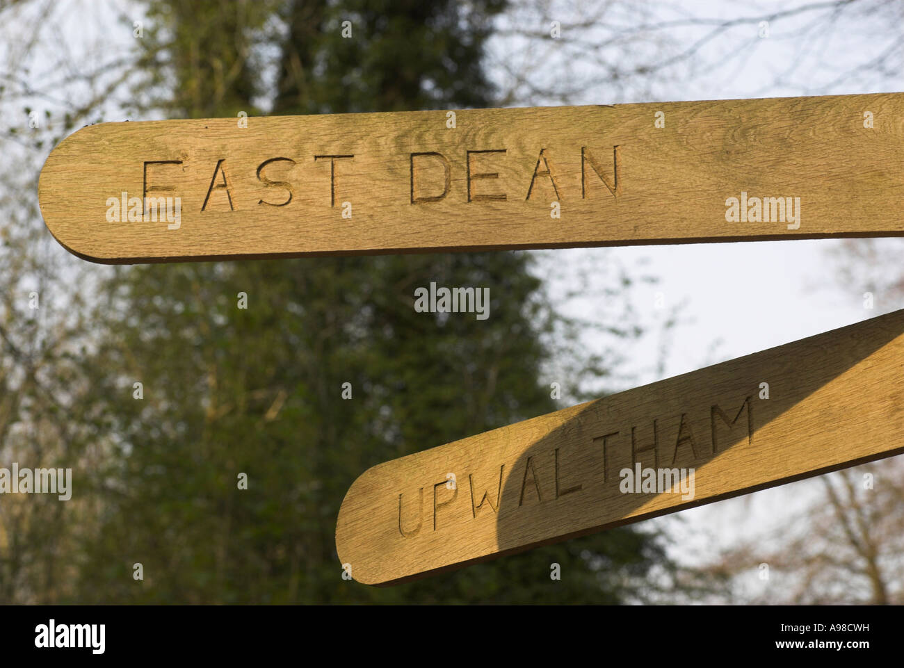Finger-post / Footpath direction signs Stock Photo - Alamy