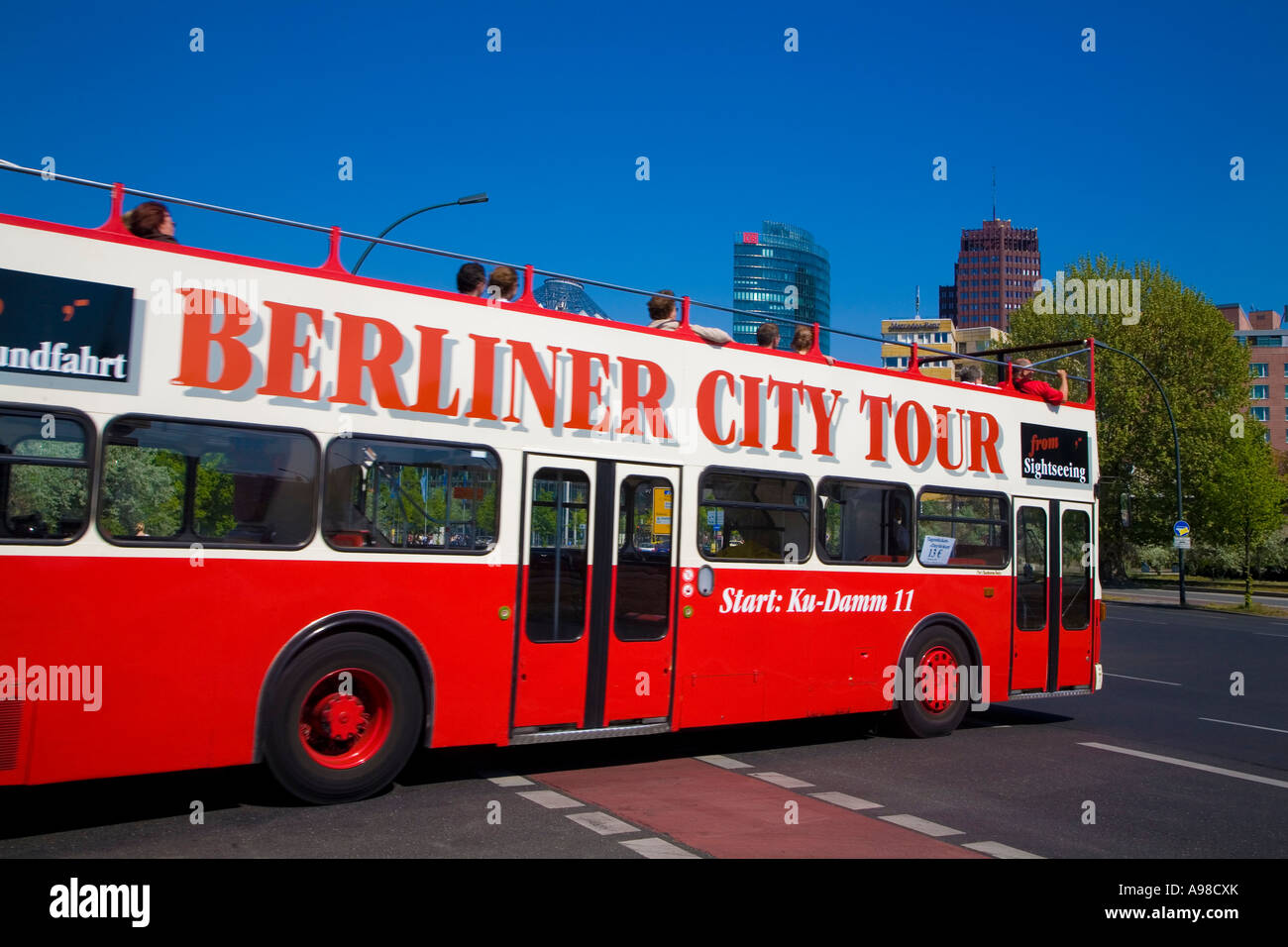 Berliner city tour bus hi-res stock photography and images - Alamy
