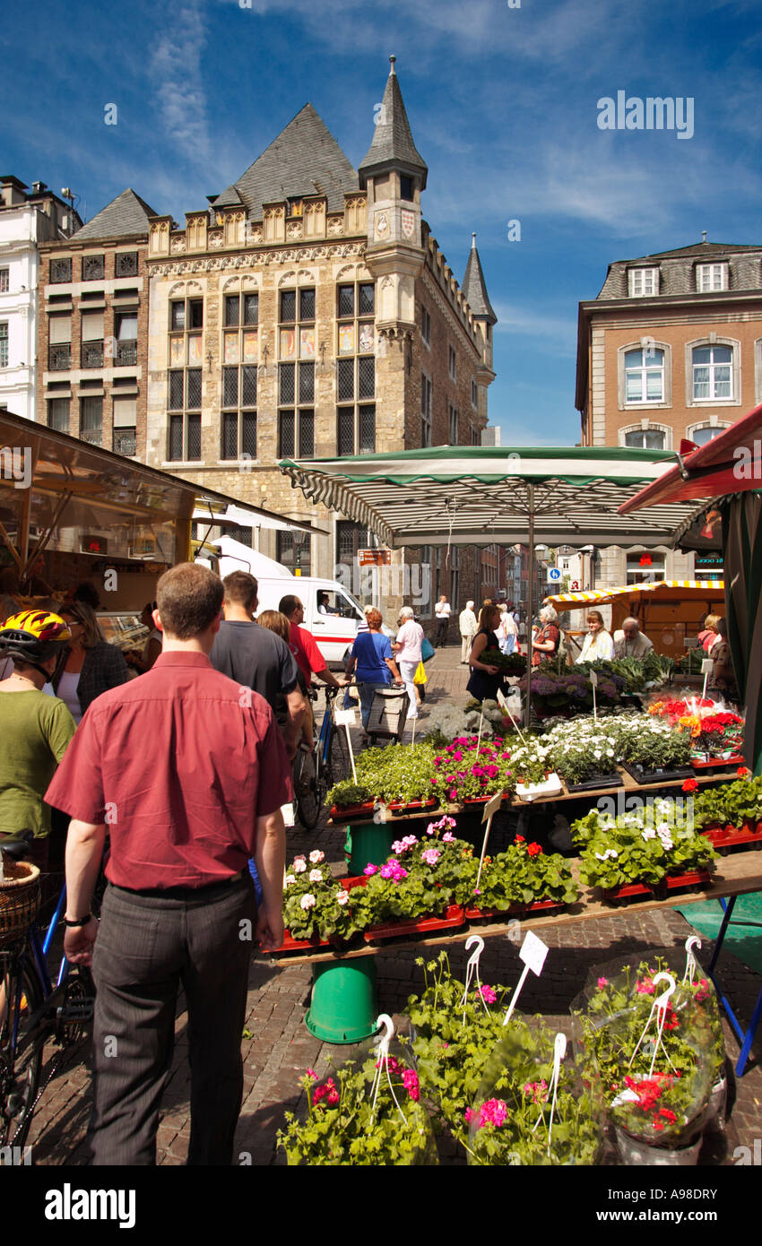 German market stalls germany hi-res stock photography and images - Alamy