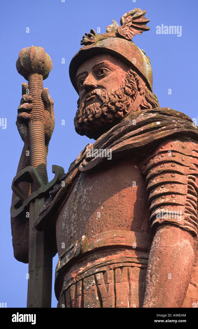 Statue of William Wallace near Melrose in the Scottish Borders Scotland ...