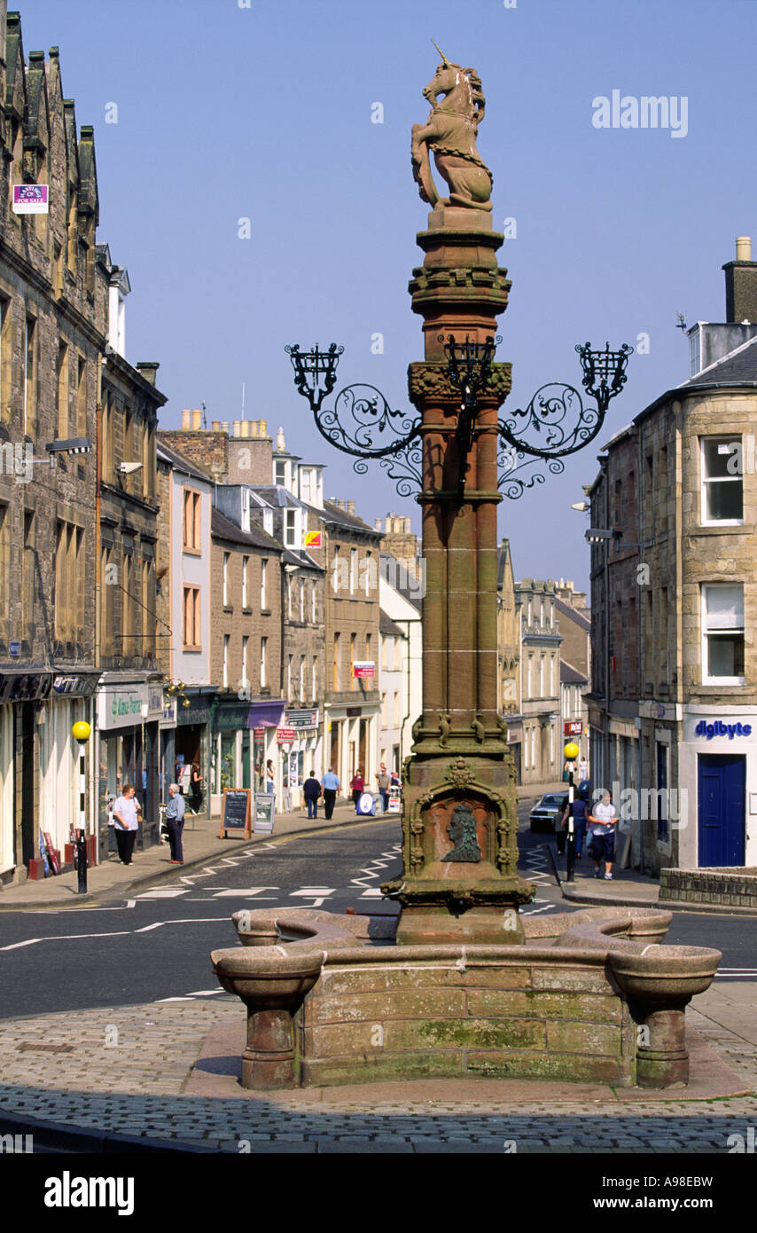 Old houses shops and Mercat Cross in Jedburgh town centre and shops on ...