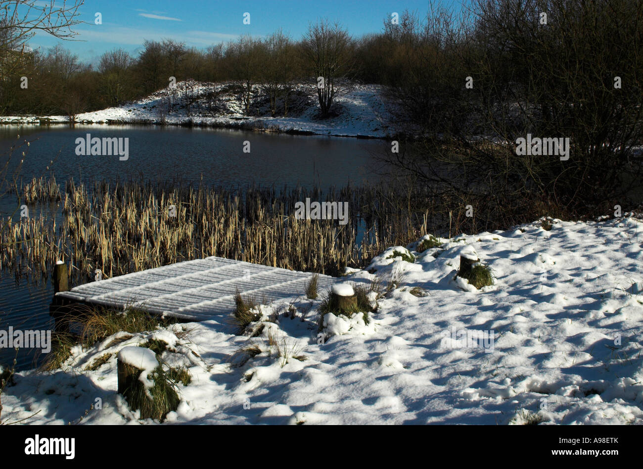 Winter snow at parkhall countryside park, stoke-on-trent Stock Photo ...