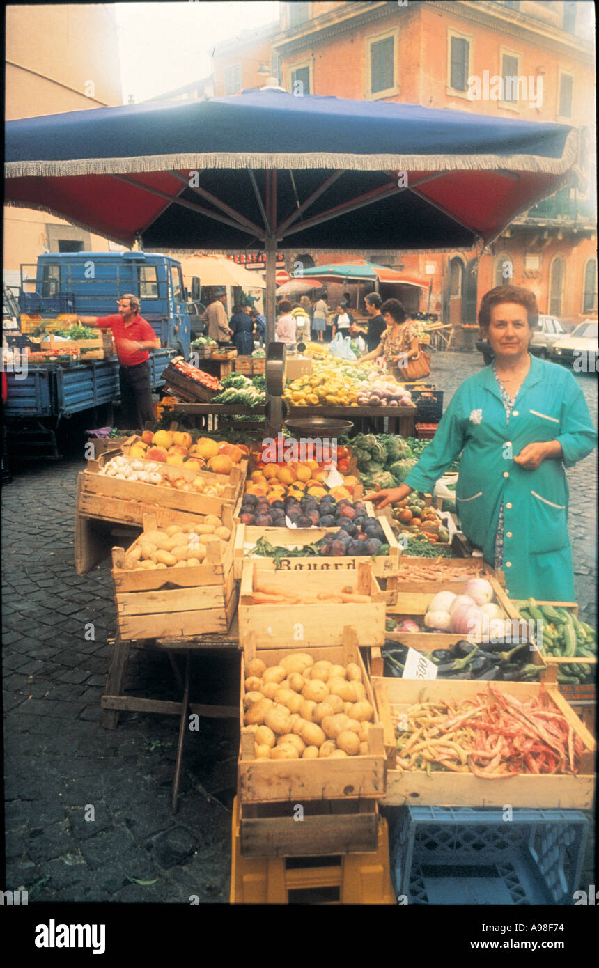 Oustdoors hi-res stock photography and images - Alamy