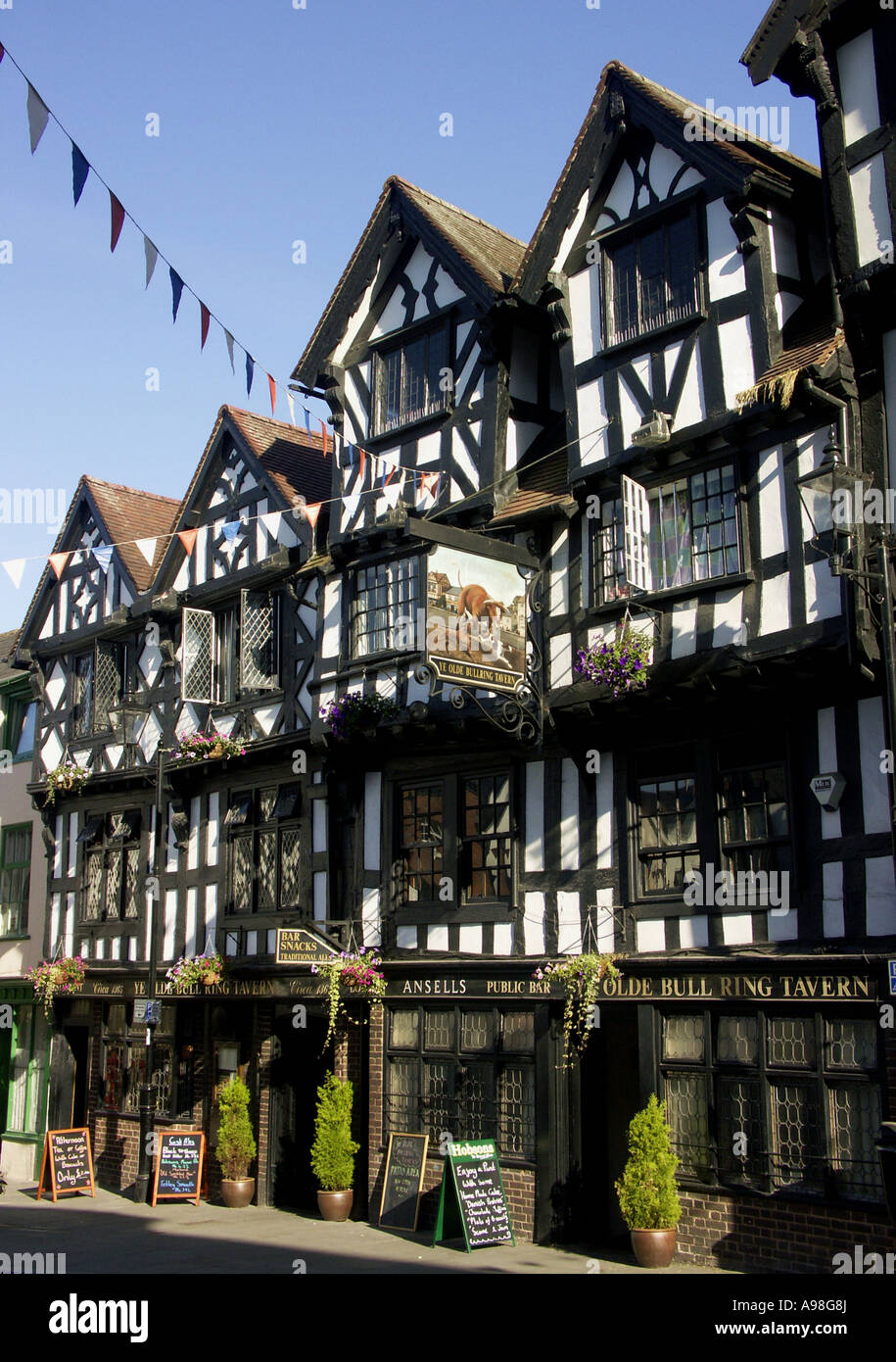 Ludlow signs hi-res stock photography and images - Alamy