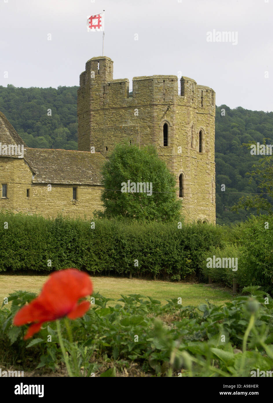 Stokesay castle exterior hi-res stock photography and images - Alamy