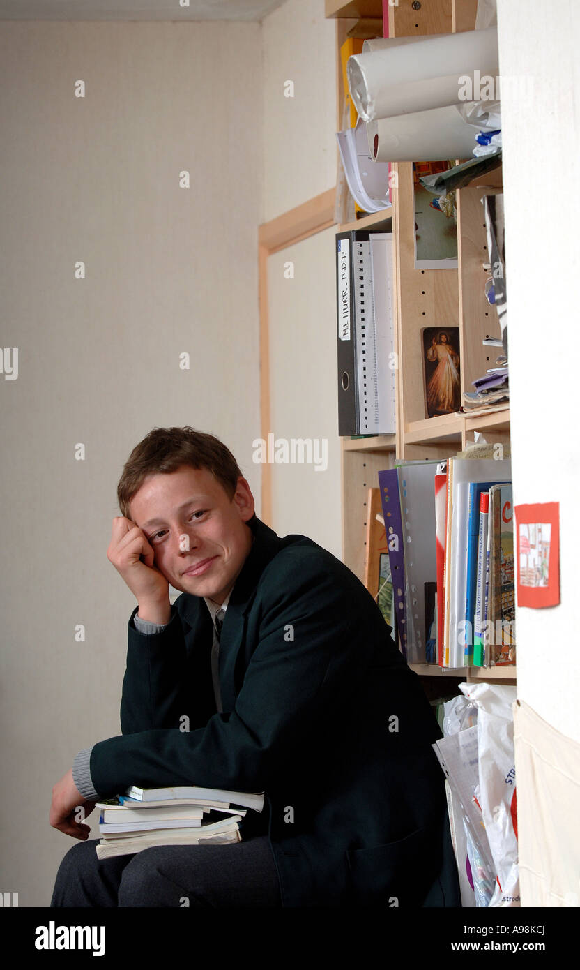 Home books piles hi-res stock photography and images - Alamy