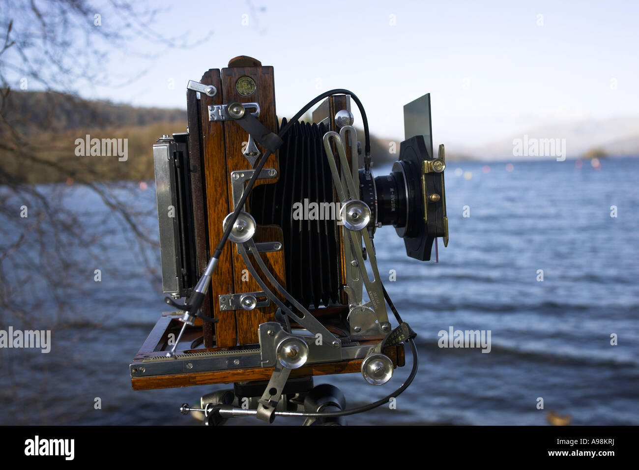 Wooden 4x5 large format camera hi-res stock photography and images - Alamy