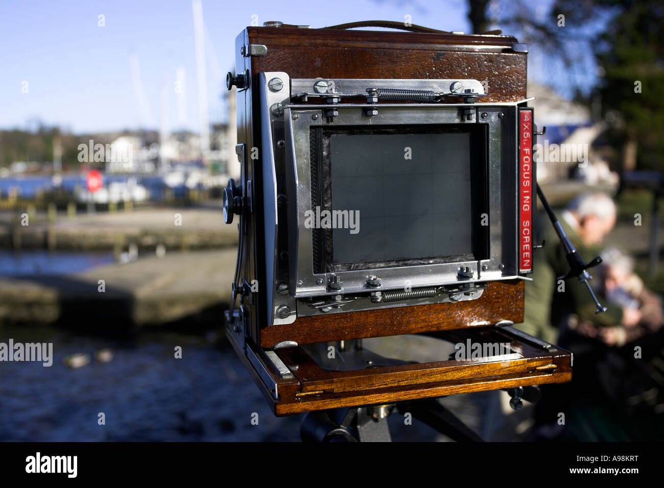 Antique large format camera cameras hi-res stock photography and images ...