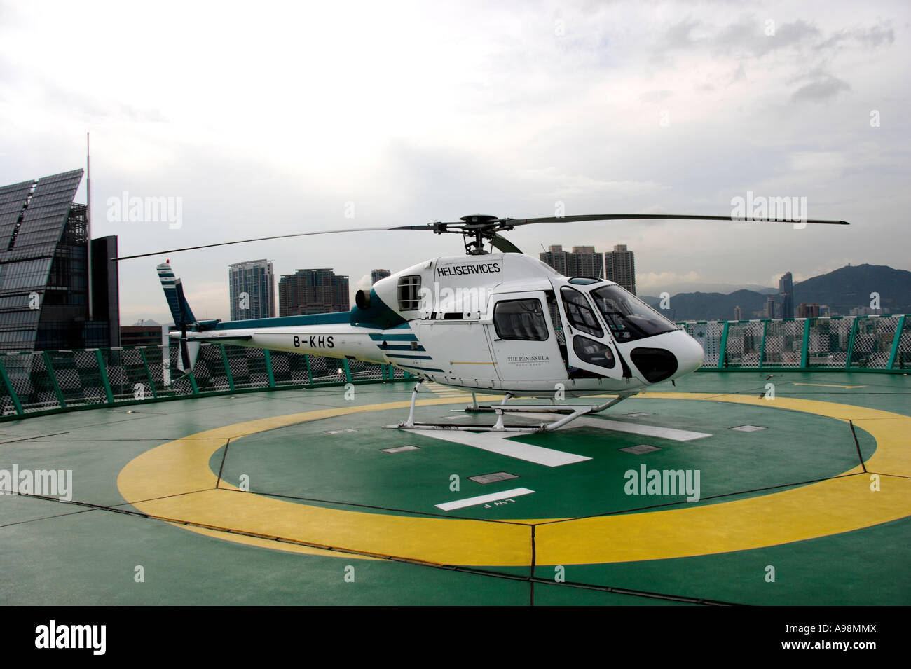 The Peninsula Hotel's helicopter, Hong Kong, China Stock Photo - Alamy