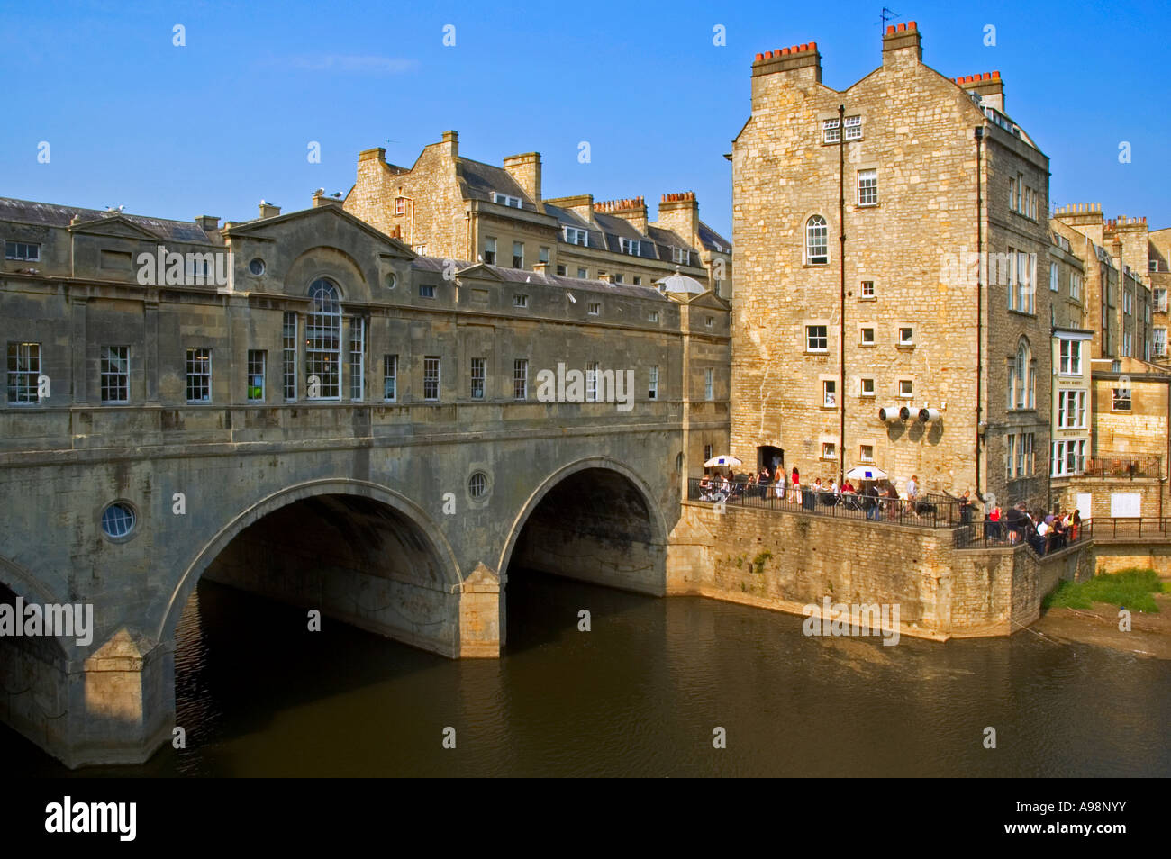 the pulteney bridge in bath,england Stock Photo - Alamy