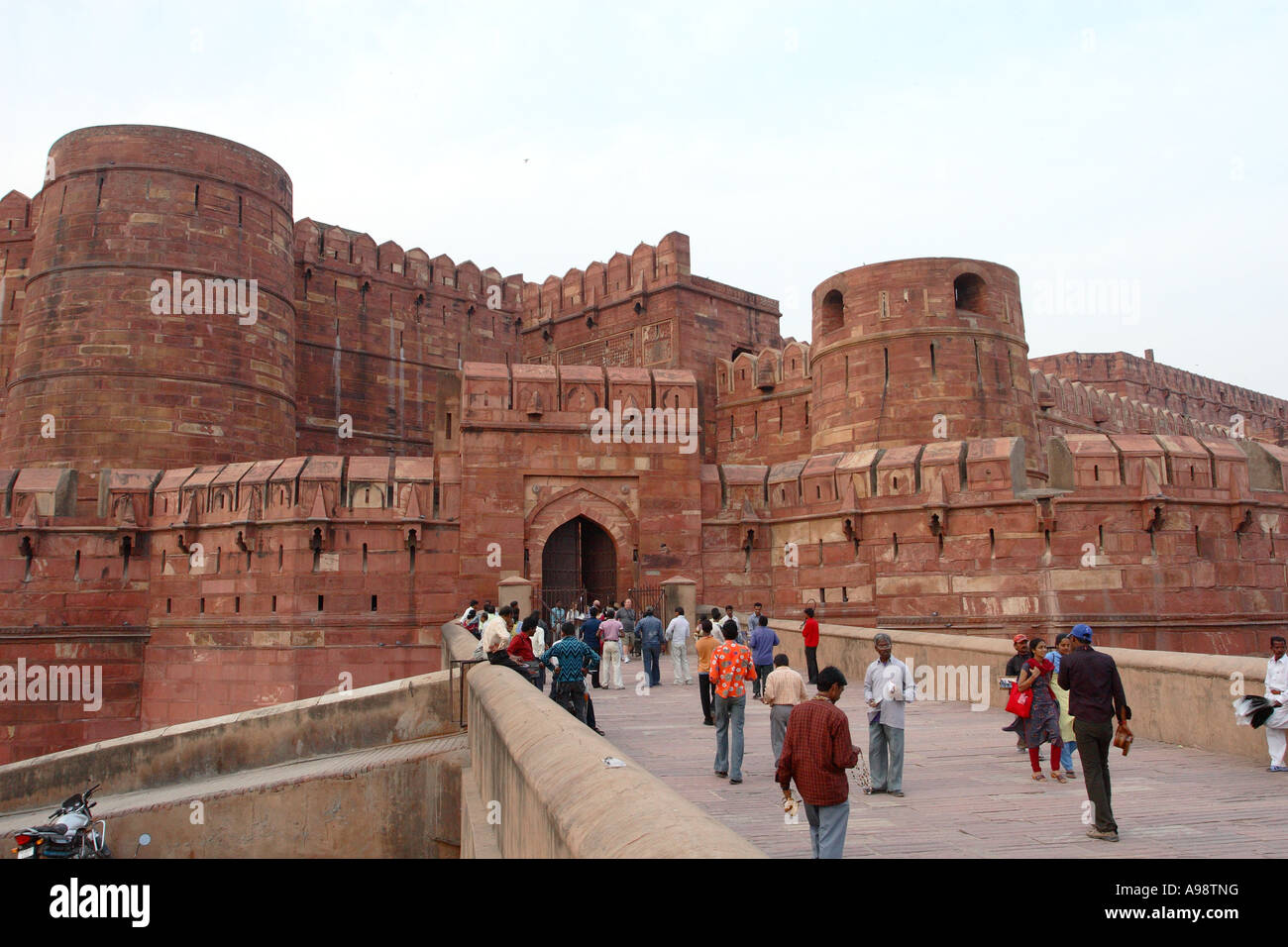 Indian people visit agra fort hi-res stock photography and images - Alamy