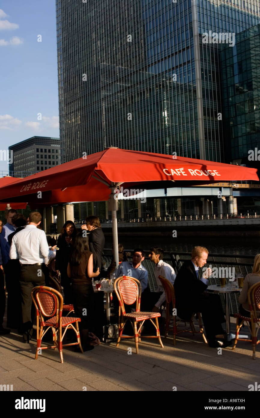 Chill out office hi-res stock photography and images - Alamy