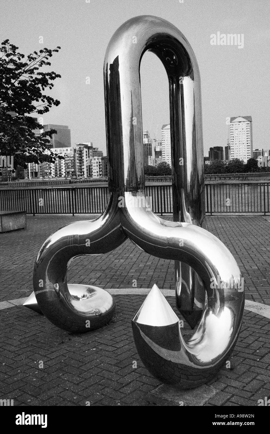 CURLICUE by William Pye, a sculpture chosen in 1989 as part of the ...