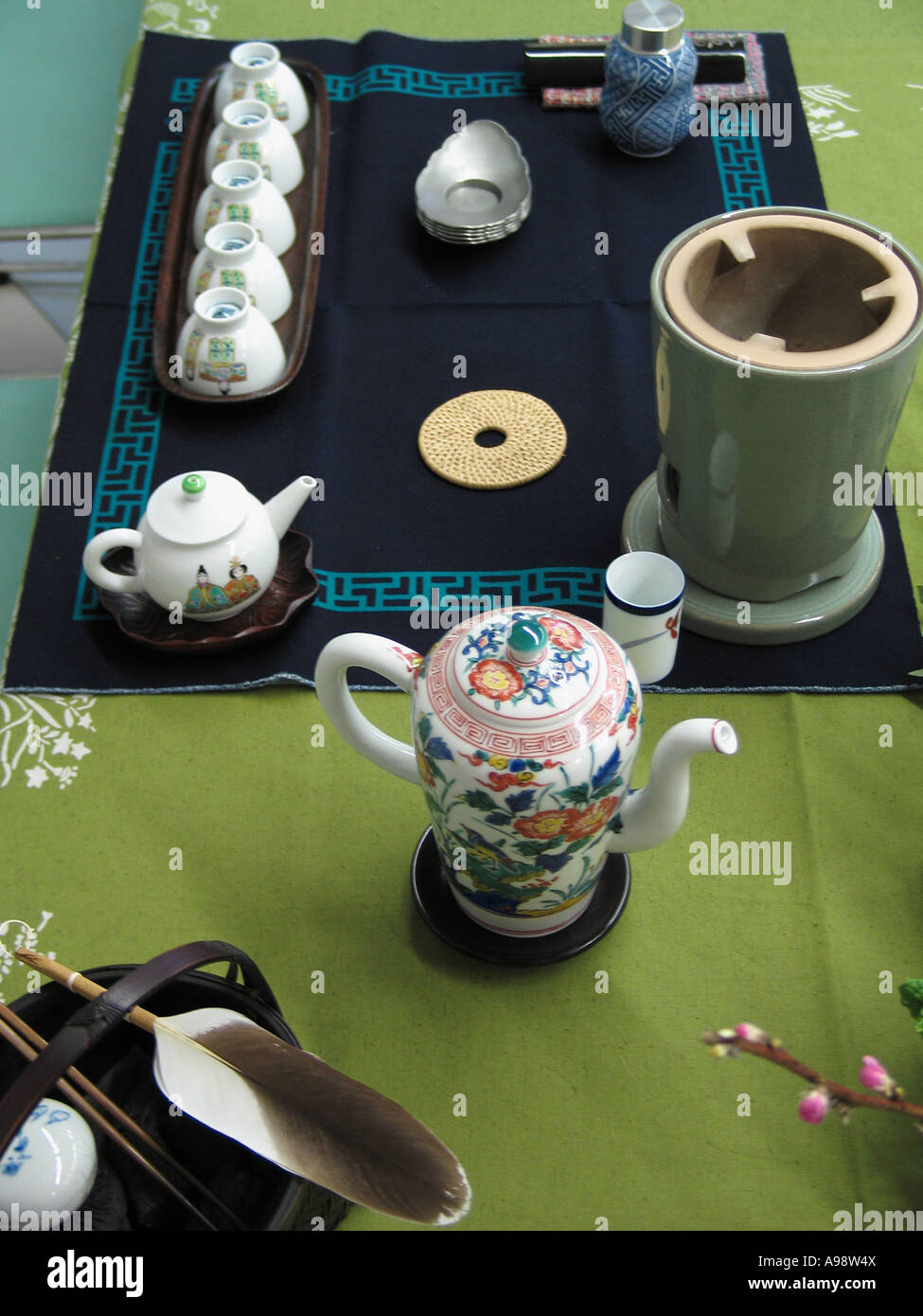 Tea ceremony set Stock Photo - Alamy