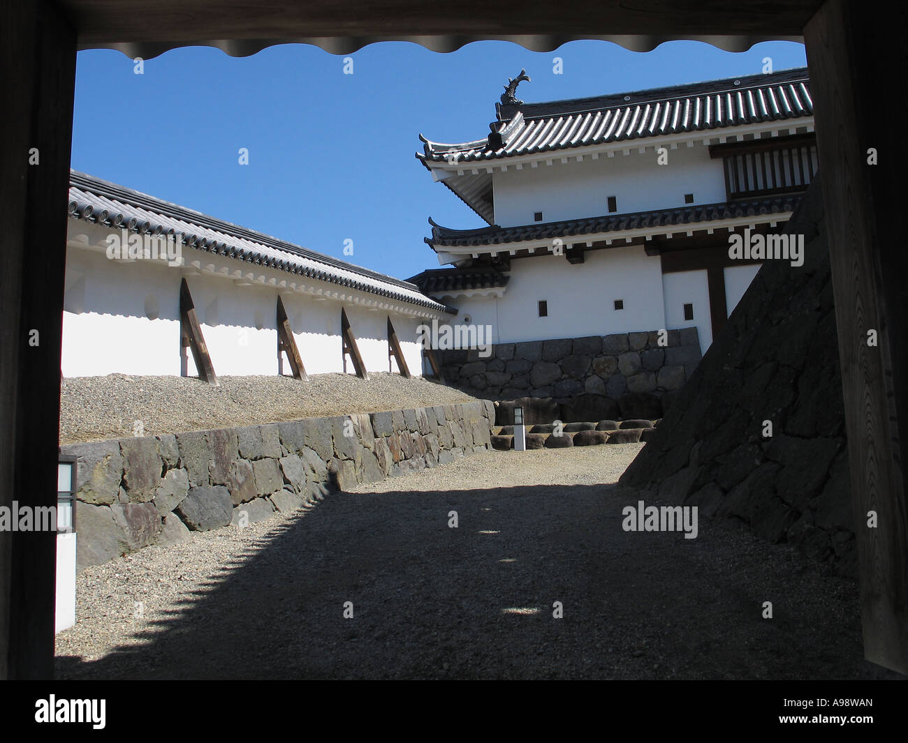 Shiroishi Castle main gate Stock Photo - Alamy