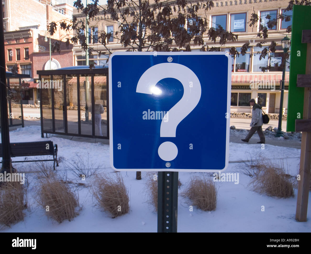 Sign with artwork hi-res stock photography and images - Alamy