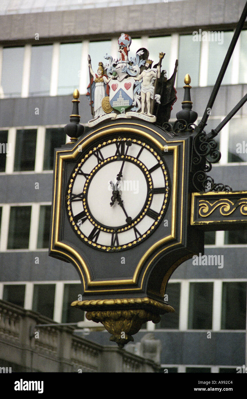Royal exchange clock hi-res stock photography and images - Alamy