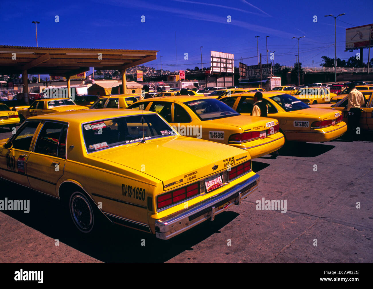 Border in tijuana mexico hi-res stock photography and images - Alamy