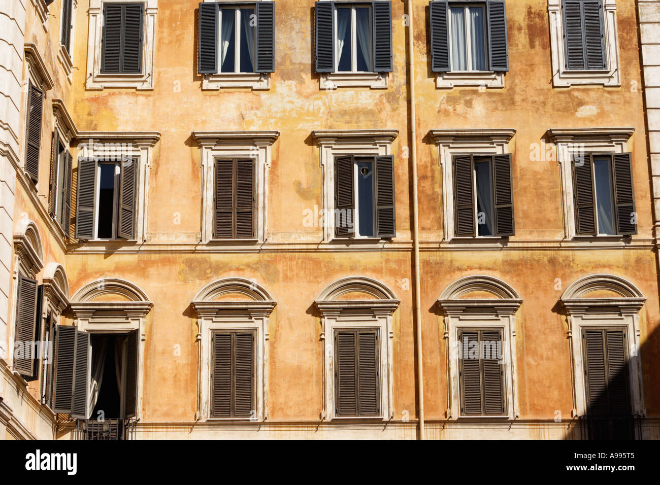 Building Facade City Center Rome Italy Stock Photo - Alamy