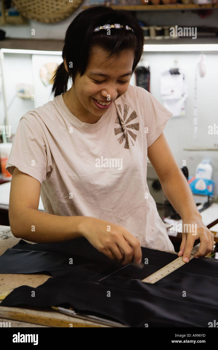 Textile sweatshop hi-res stock photography and images - Alamy