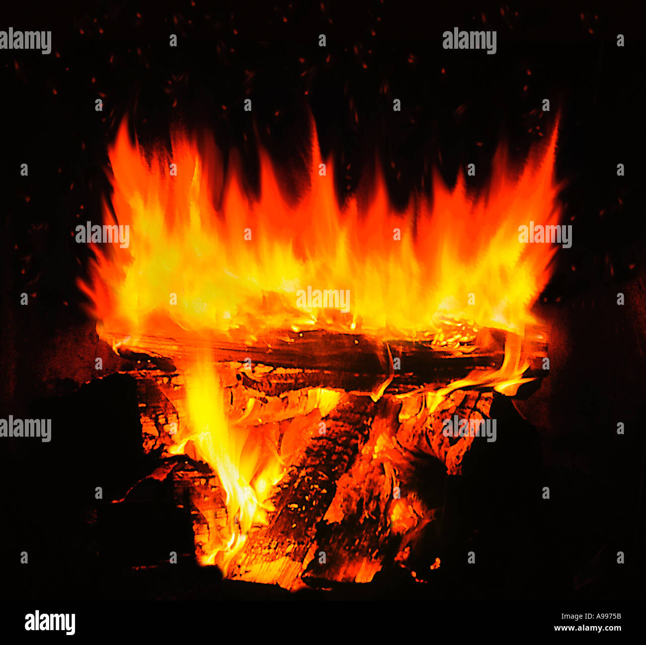 Roaring fire home hi-res stock photography and images - Alamy