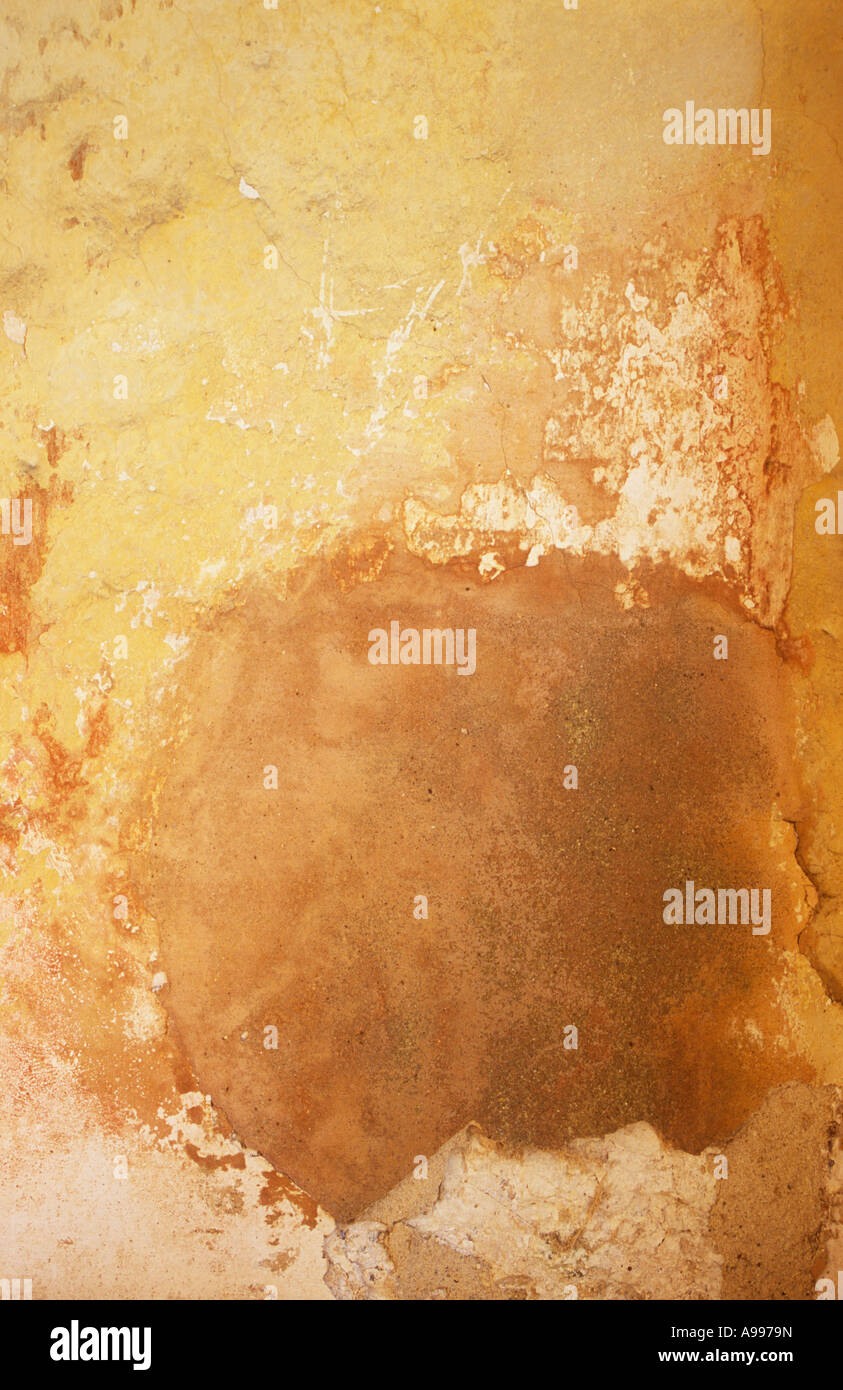 Flaking gold texture hi-res stock photography and images - Alamy