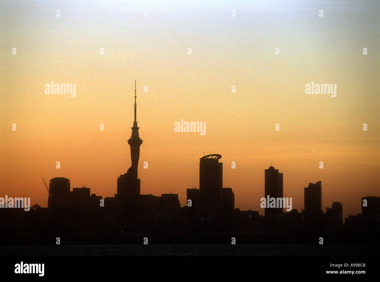 Auckland new zealand orange building hi-res stock photography and ...