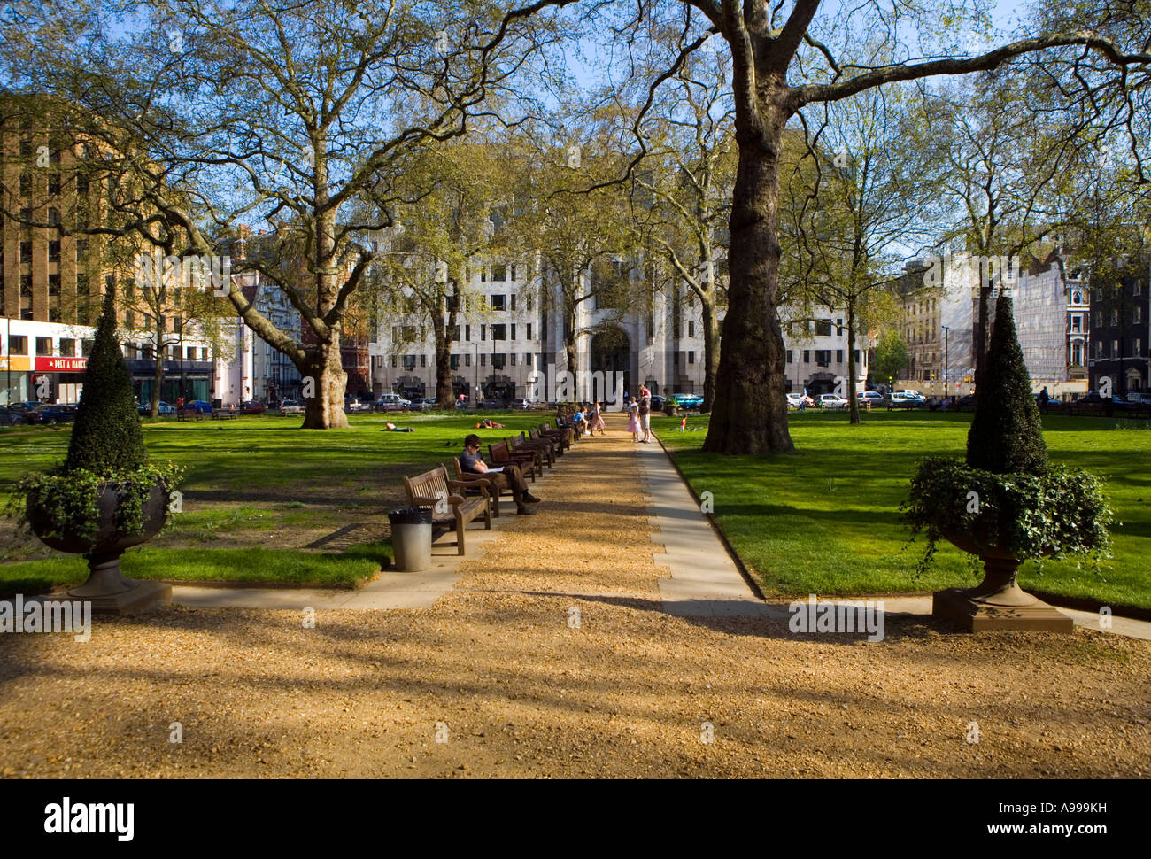 Berkeley Square Mayfair London Stock Photos & Berkeley Square Mayfair ...