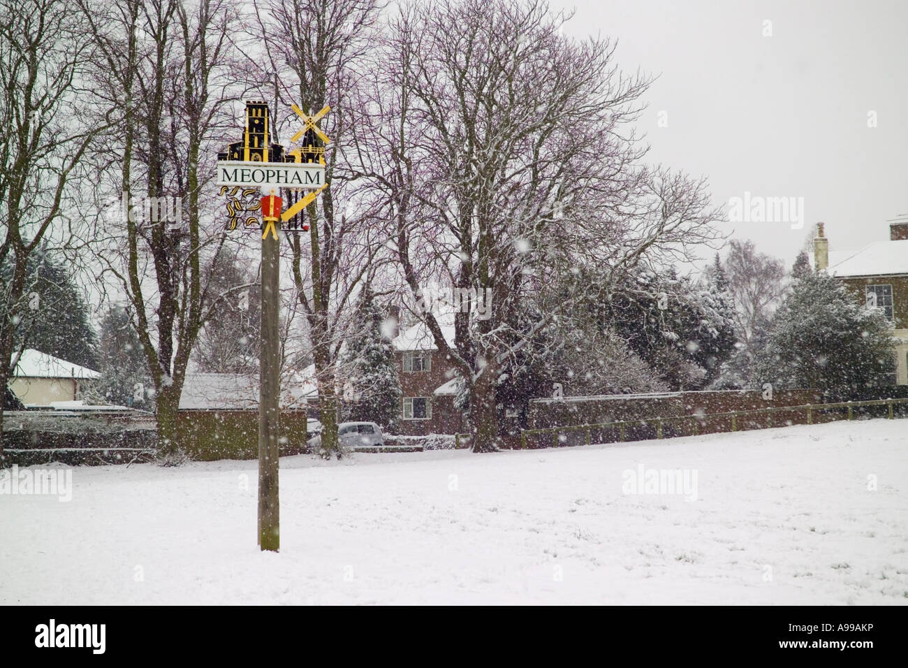 Meopham village sign in snow Stock Photo - Alamy