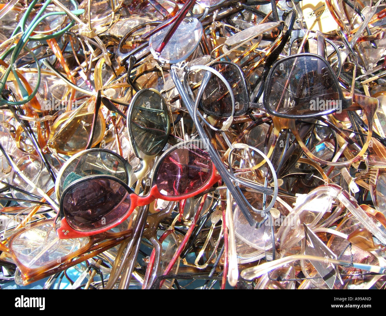 Specs spectacles stand out pair old visual aid hi-res stock photography ...