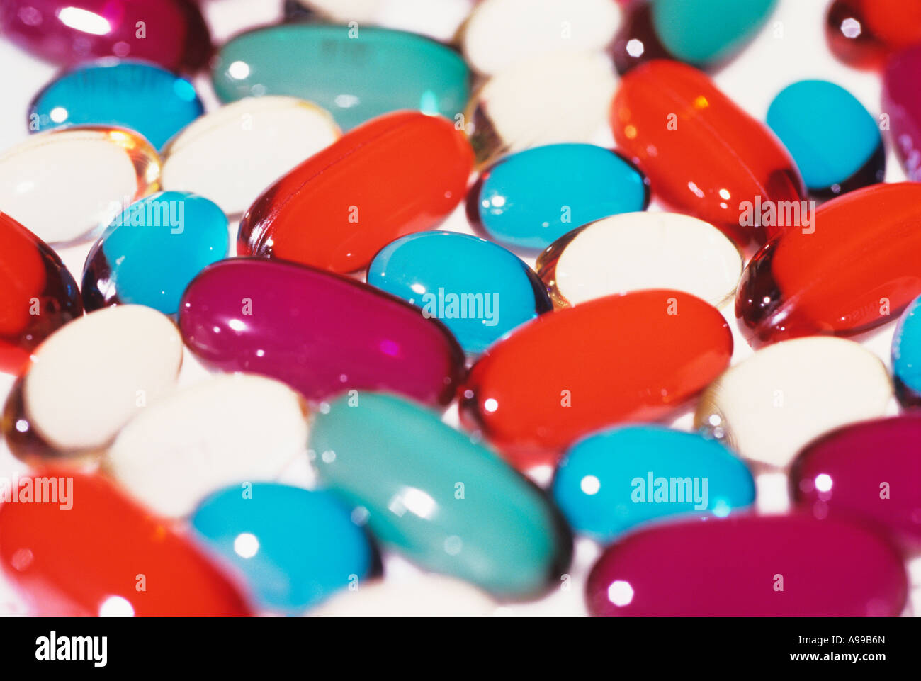 ASSORTED 'GELCAP' CAPSULES & VITAMINS Stock Photo - Alamy