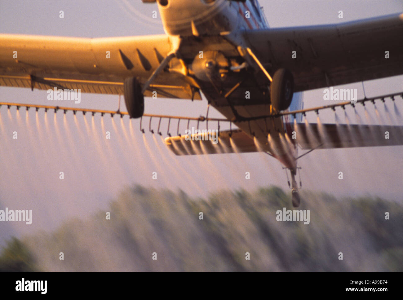 Crop dusters hi-res stock photography and images - Alamy