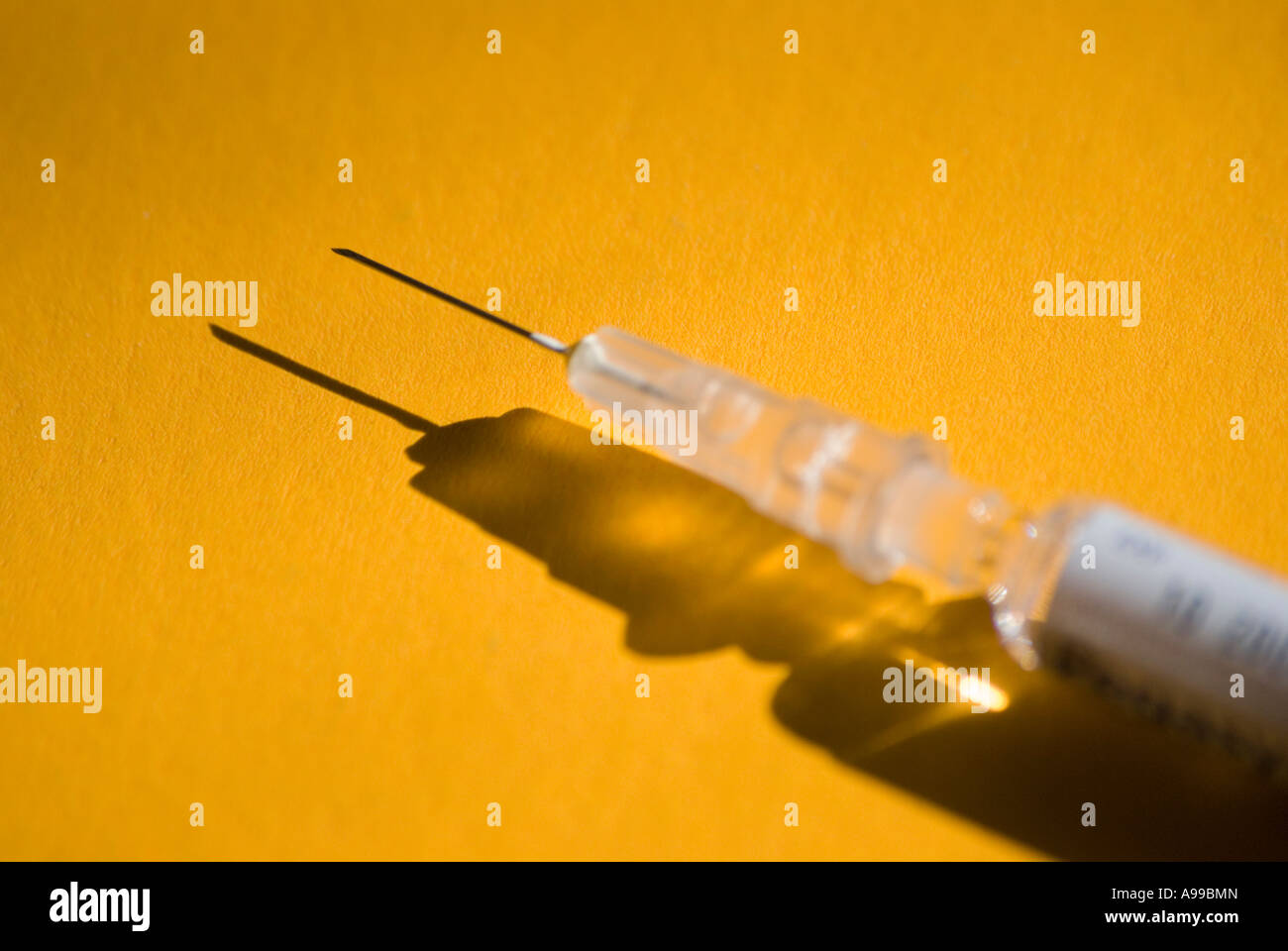 An hypodermic needle Stock Photo - Alamy