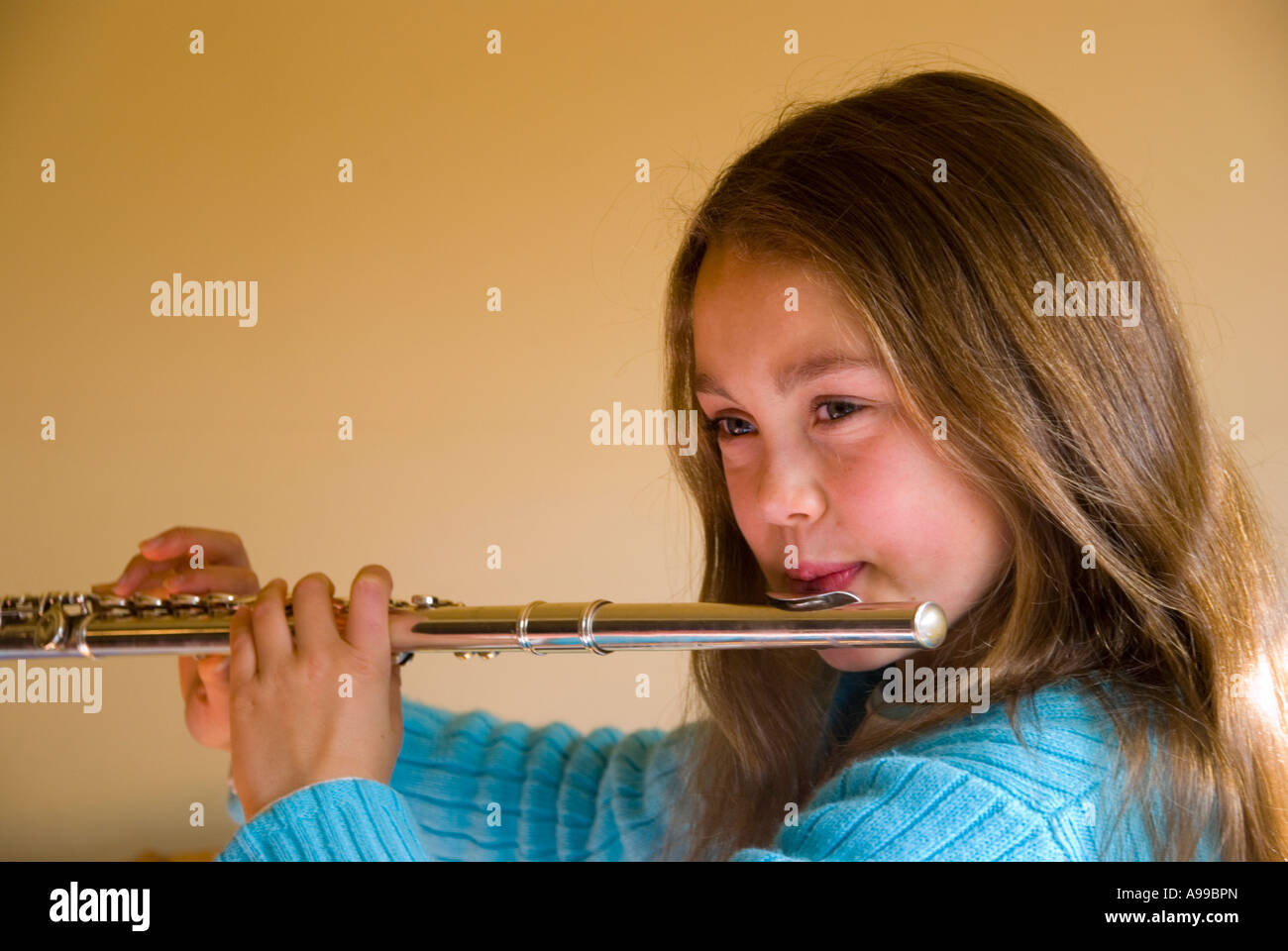 Flautist playing hi-res stock photography and images - Alamy