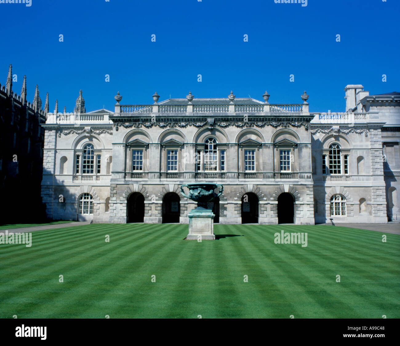 Parallel triangle hi-res stock photography and images - Alamy