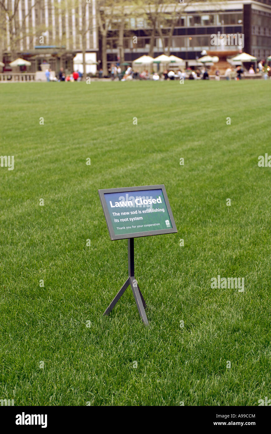 Bryant Park s lawn closed for maintenance in NYC Stock Photo - Alamy