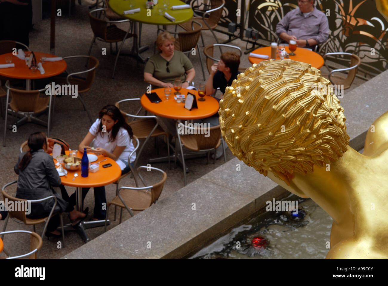 Diners at the Rink Cafe in Rockefeller Center Stock Photo - Alamy