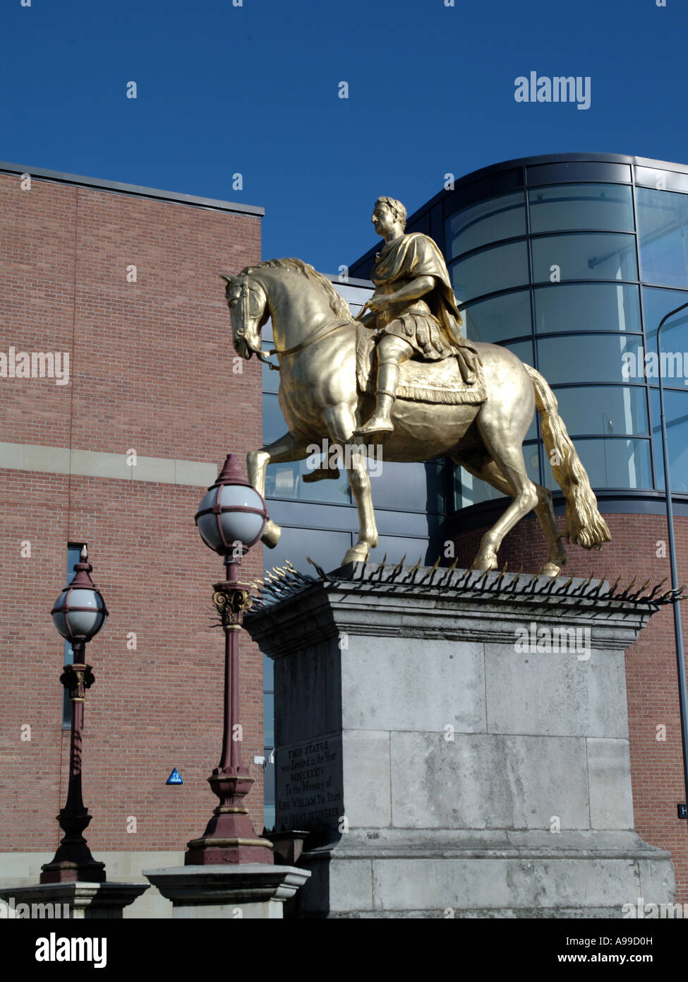 King William Statue, Market Place, Kingston Upon Hull, East Yorkshire ...