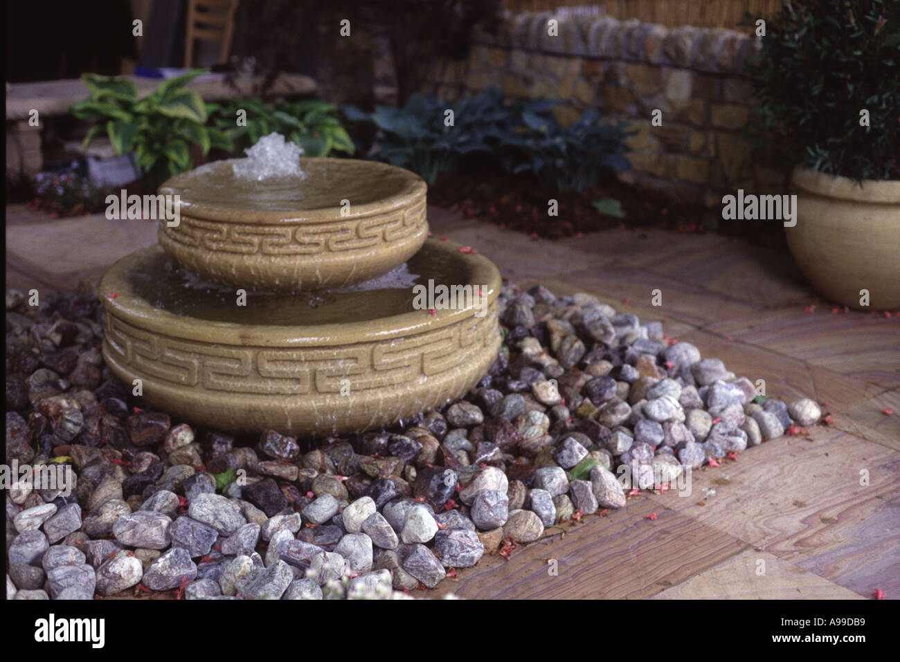Water feature fountain chelsea flower show hi-res stock photography and ...