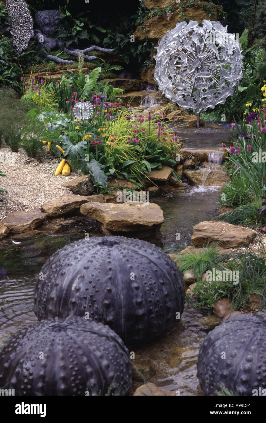 The Hamstead Octopus Garden Glass Fish Globe water feature with urchin ...