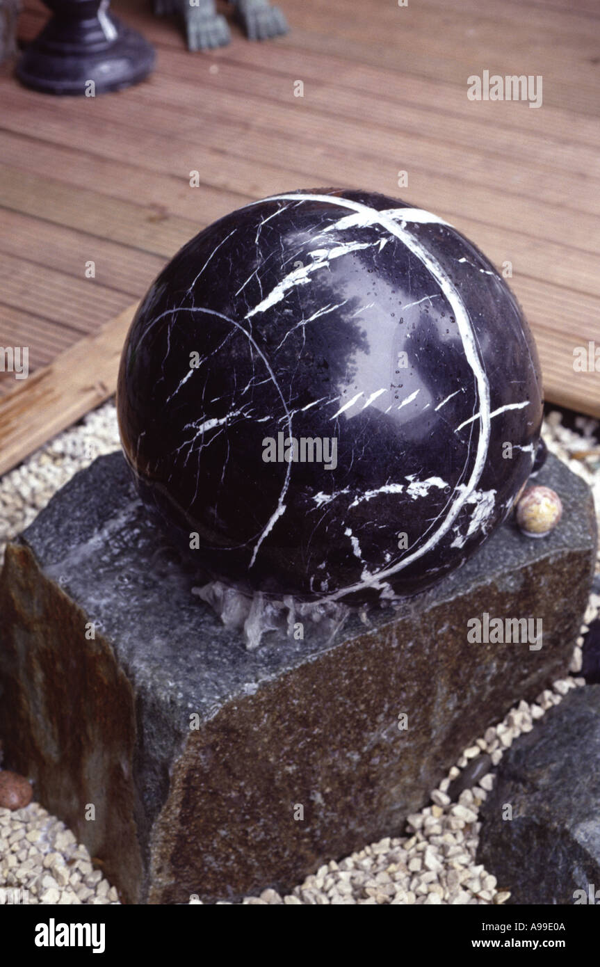 Chelsea water features hi-res stock photography and images - Alamy