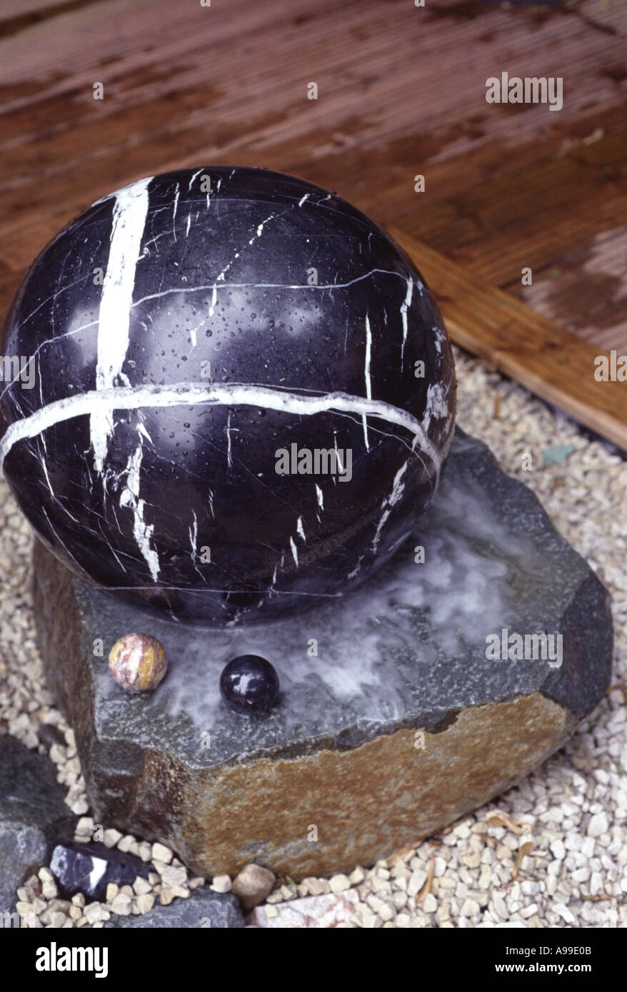 Chelsea water features hi-res stock photography and images - Alamy