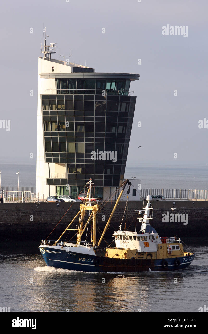 Peterhead fishing boat 'Calisha' enters the harbour at Aberdeen ...