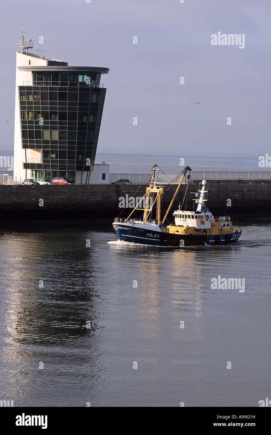 Peterhead fishing boat 'Calisha' enters the harbour at Aberdeen ...